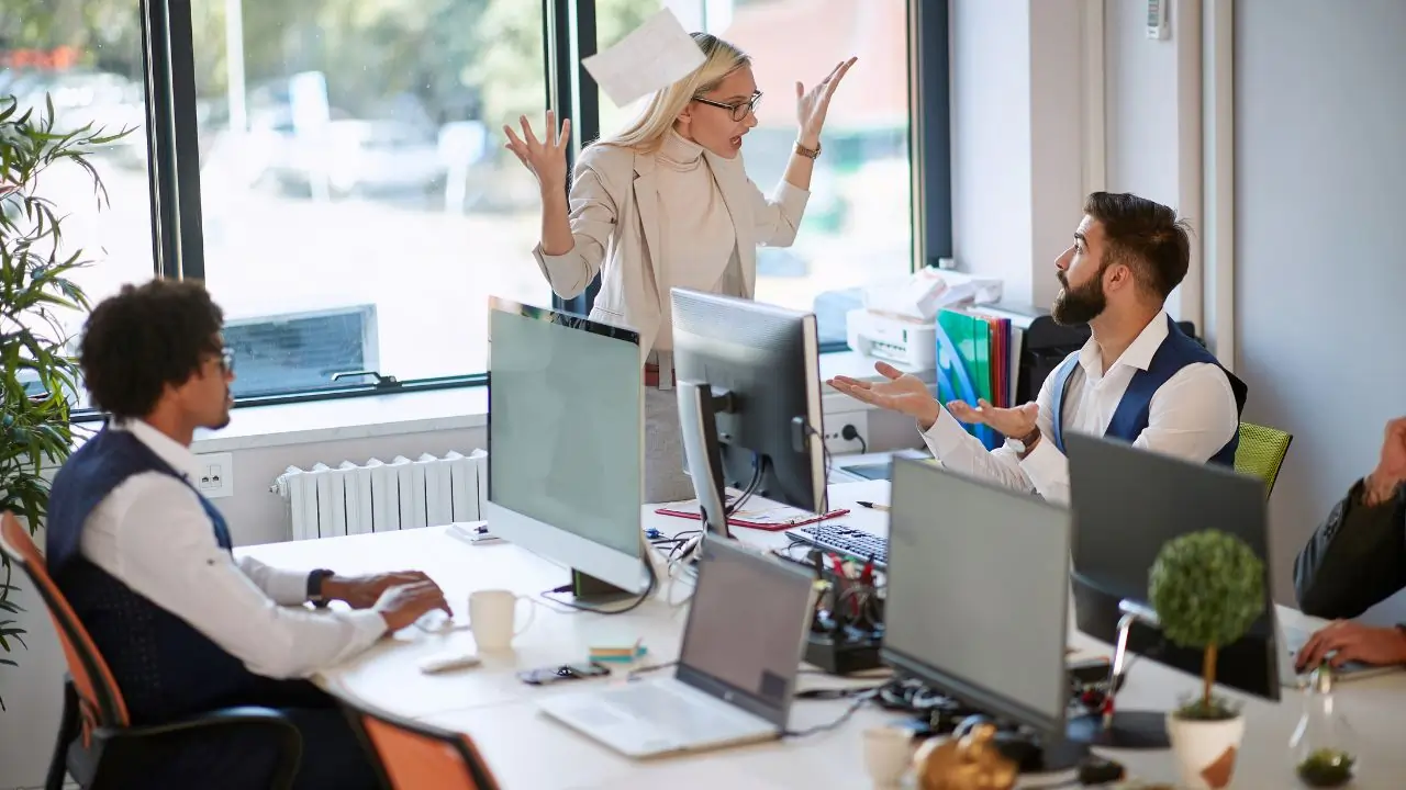 How To Deal With Angry Employees | 8 Expert Tips